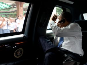 President Obama drops his BlackBerry for another smartphone - MobileSyrup