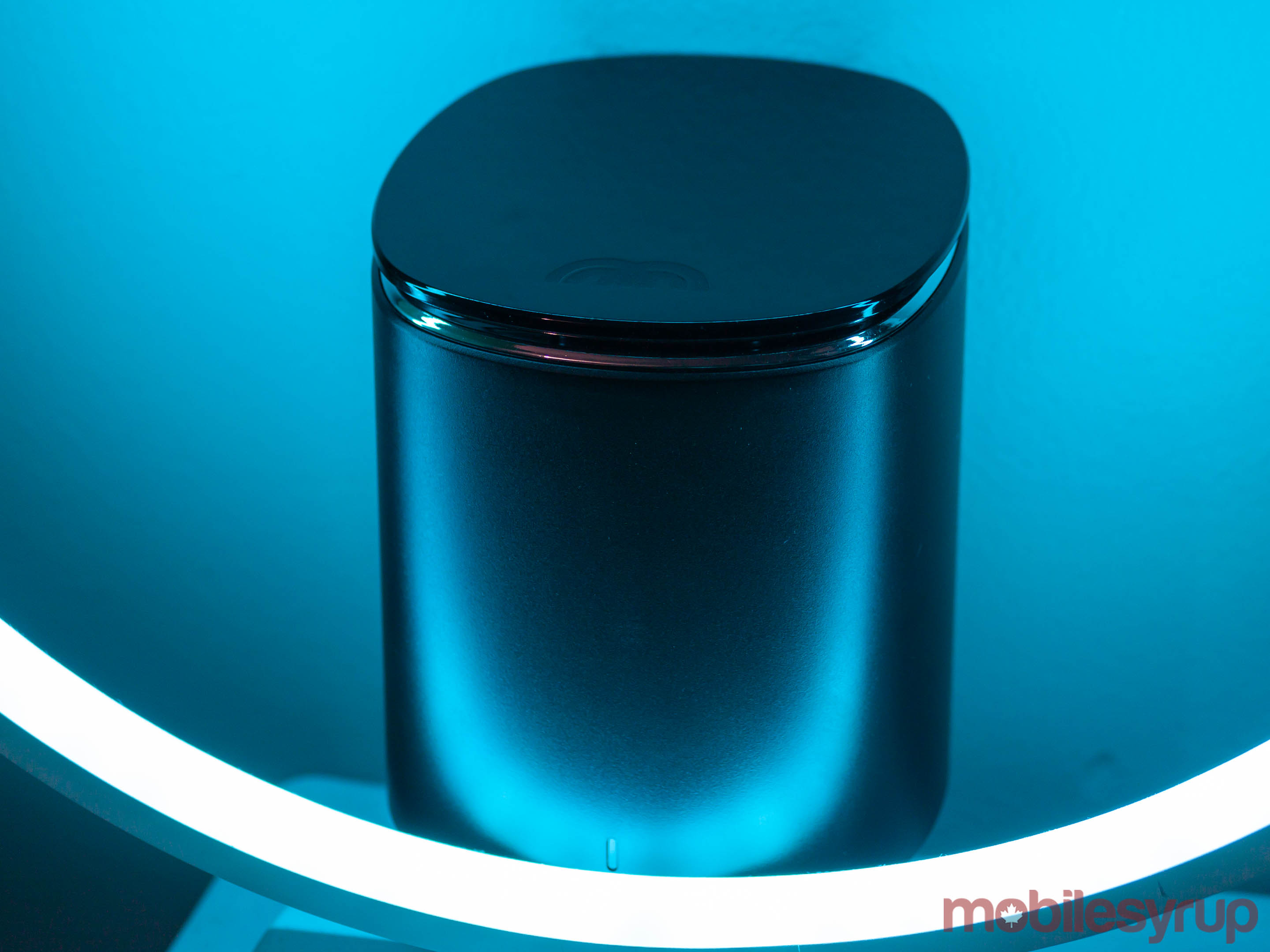 Waterloo-based Mercku's M2 router offers excellent Wi-Fi for a premium