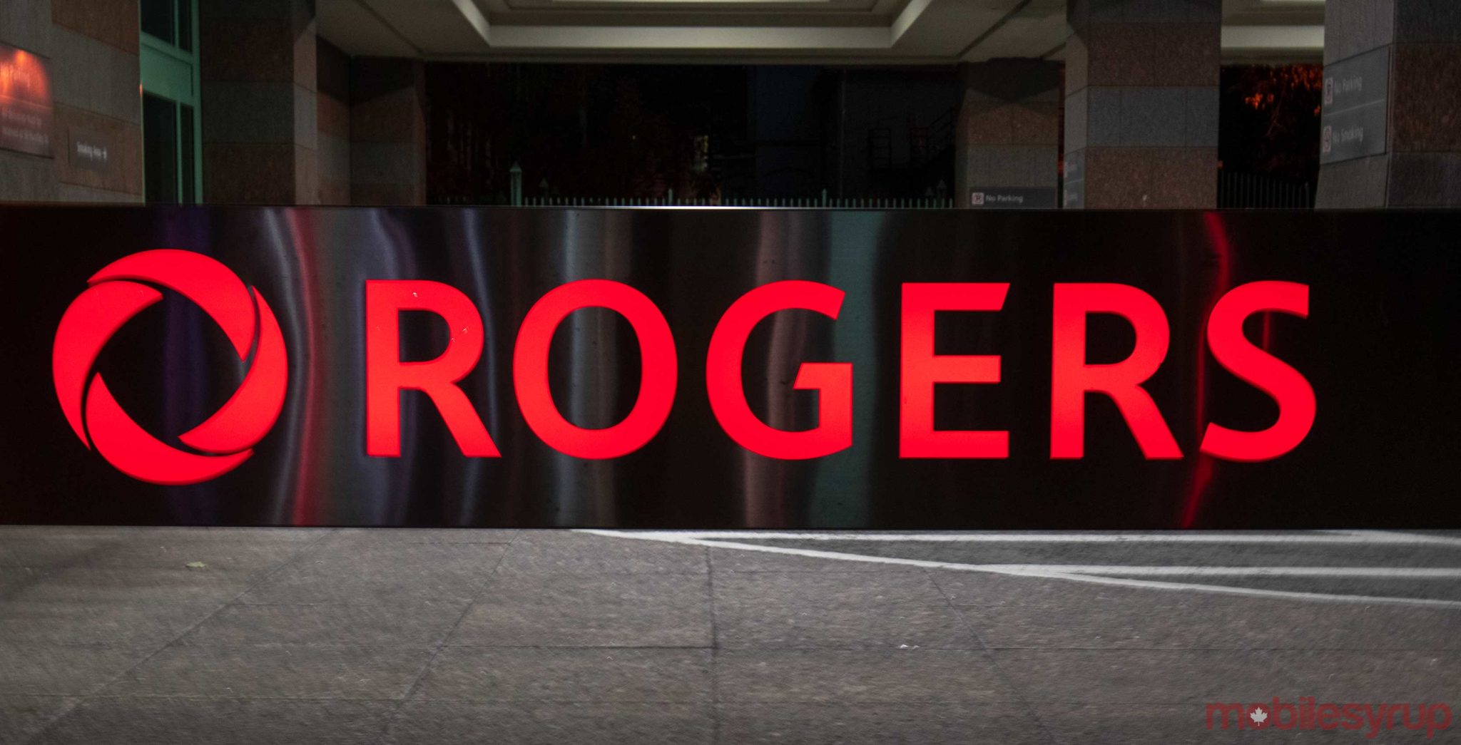 Rogers unveils its Boxing Week deals, includes Samsung S10e BOGO offer