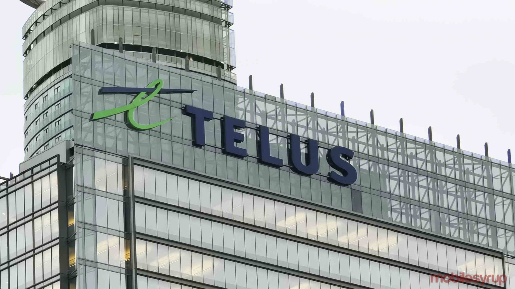 Telus files lawsuit against Shaw over 'misleading' Fibre+ ads