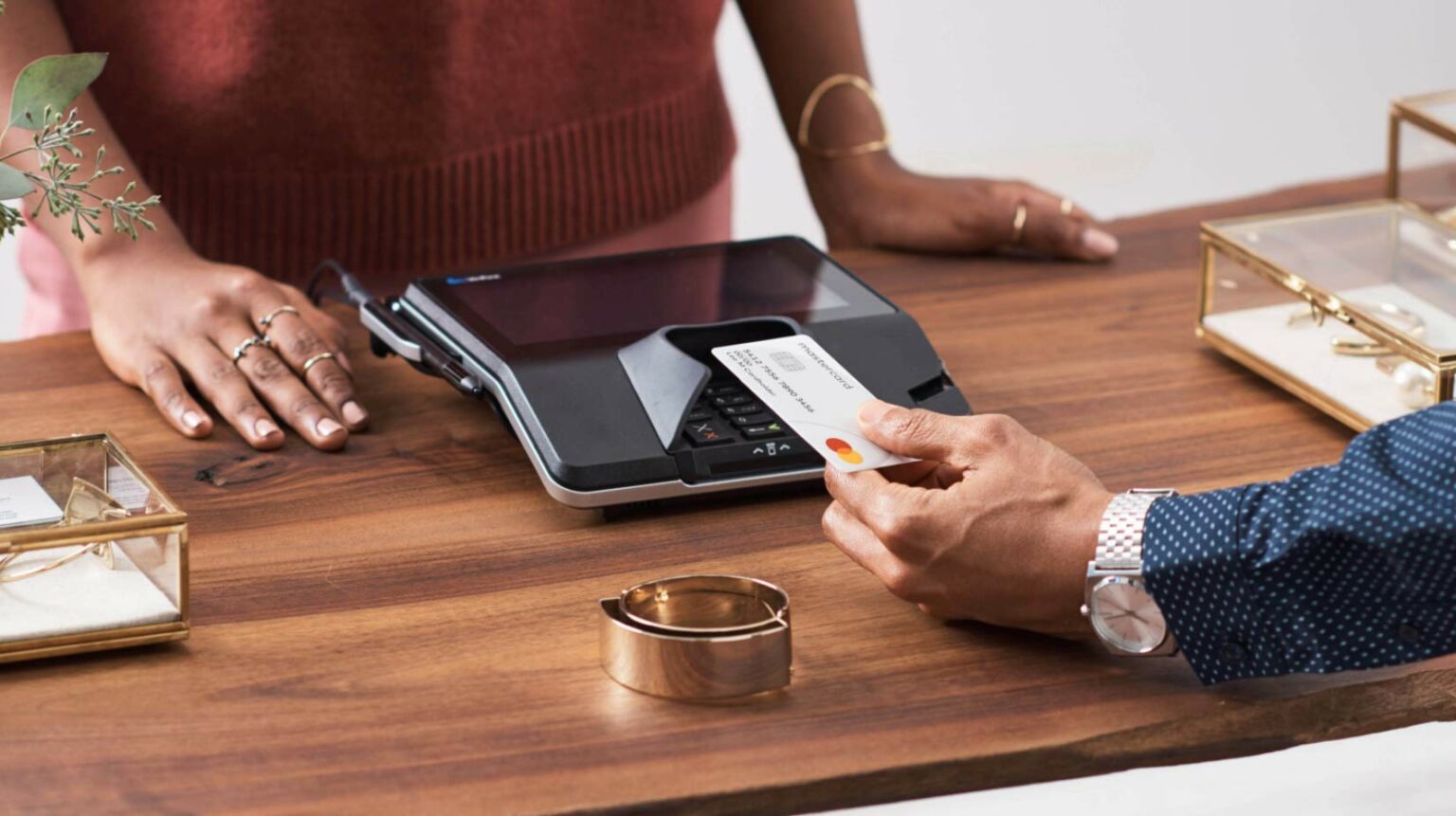 Mastercard will start phasing out magnetic strips starting in 2024