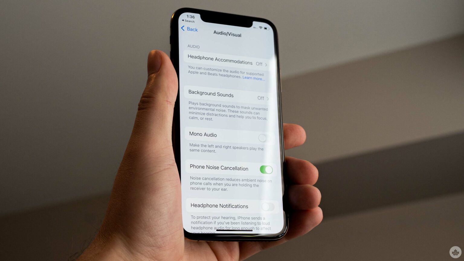 iPhone 13 doesn't support long-time 'Phone Noise Cancellation' feature