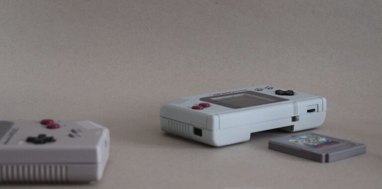 Check out this re-imagined horizontal Game Boy