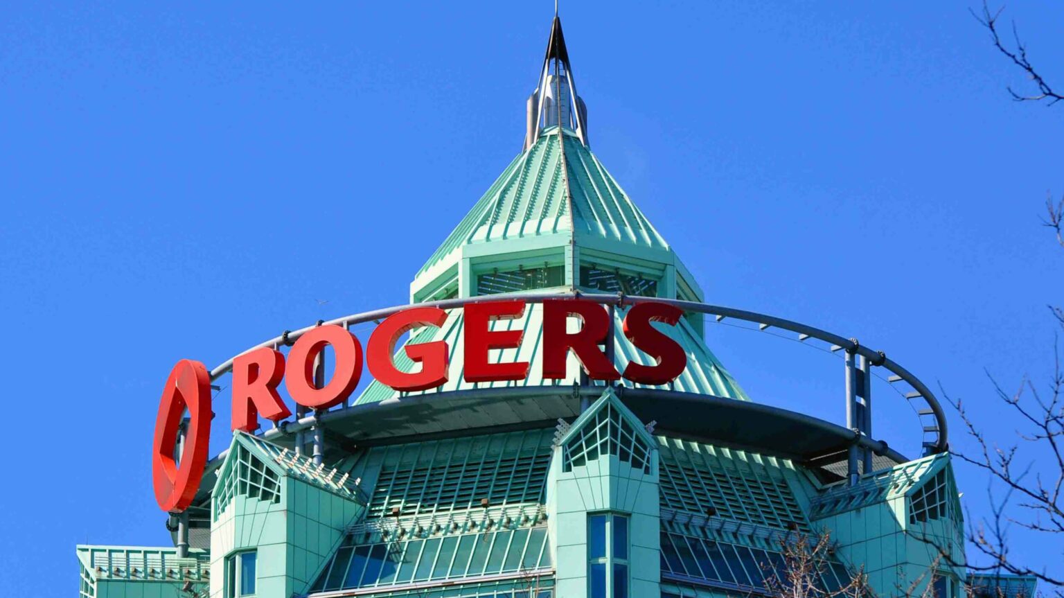 Rogers launches 5G mobile plan for low-income Canadians