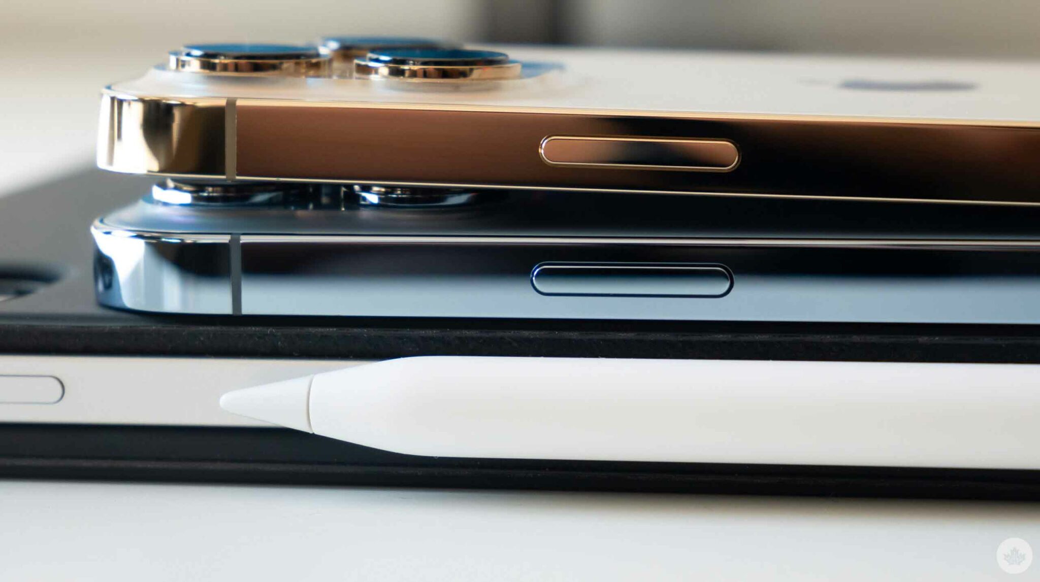 iPhone 15 Pro lineup reported to ditch clicky power and volume buttons