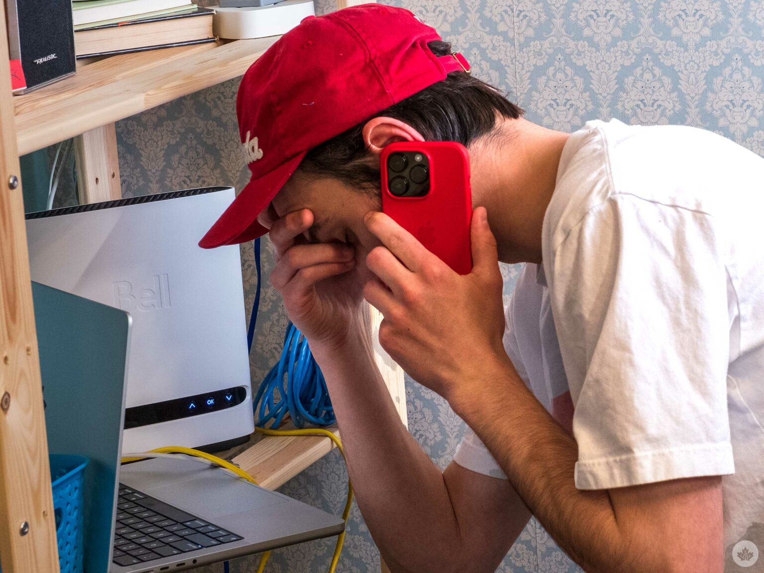 Bell's Giga Hub is great, until you want to replace it