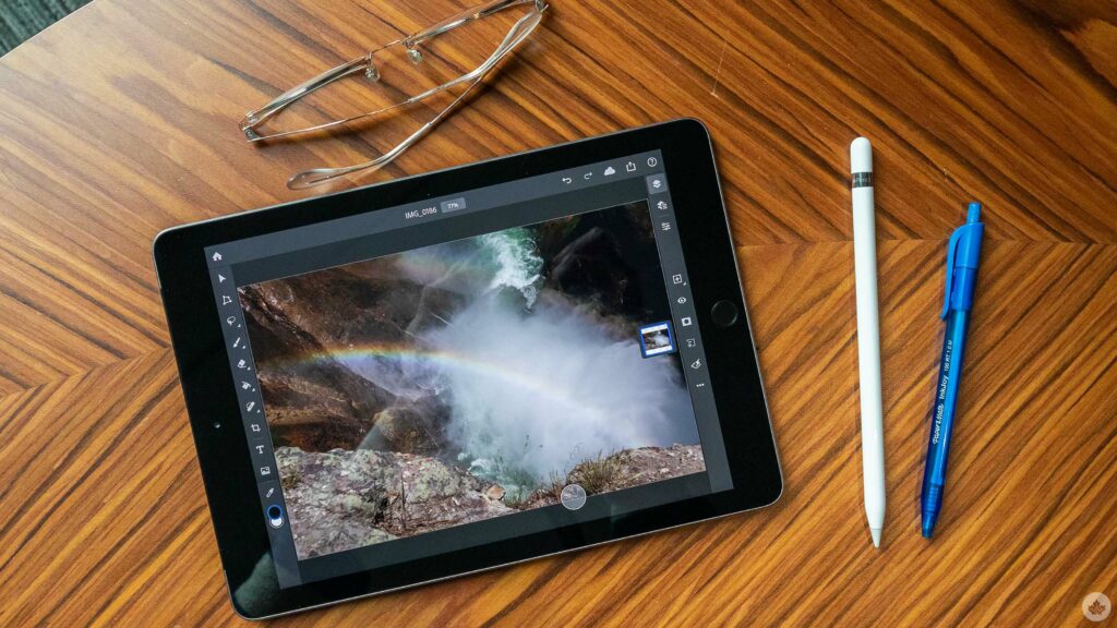Adobe Firefly now works with Photoshop, wants to improve your business ...