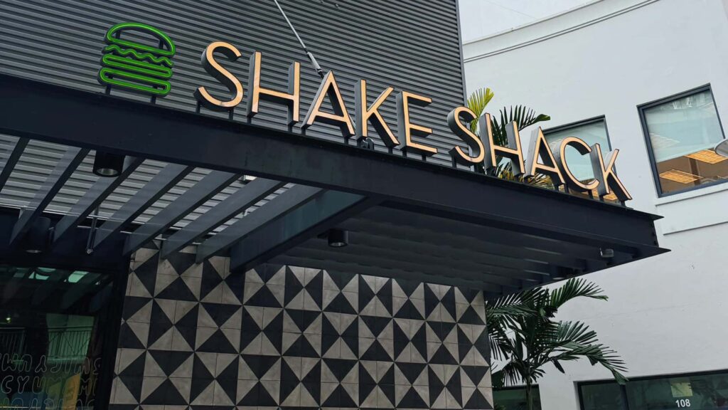 Shake Shack finally opens in Canada this summer with exclusives like ...