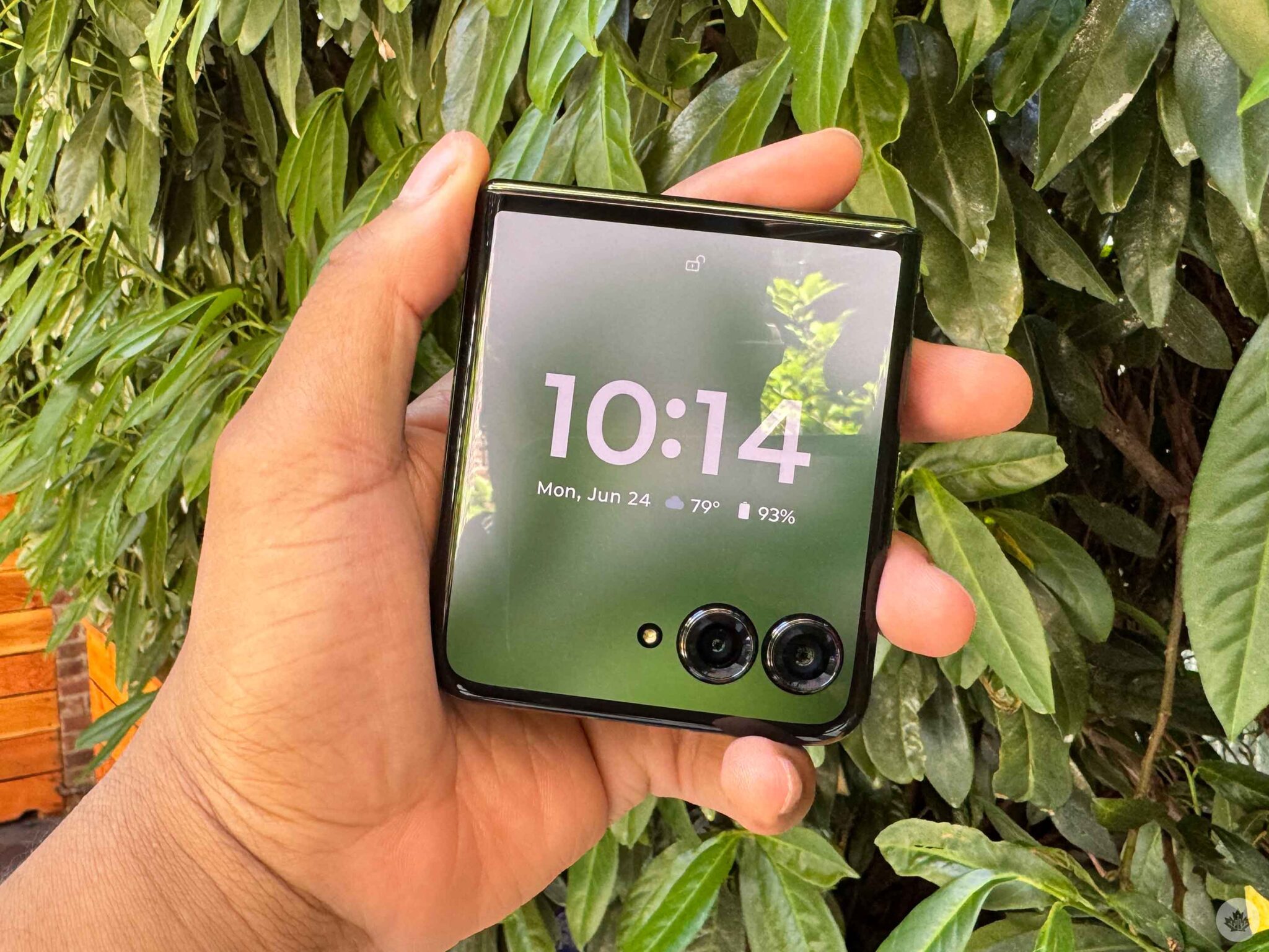 Razr+ 2024 Hands-on: On the right flippin' track