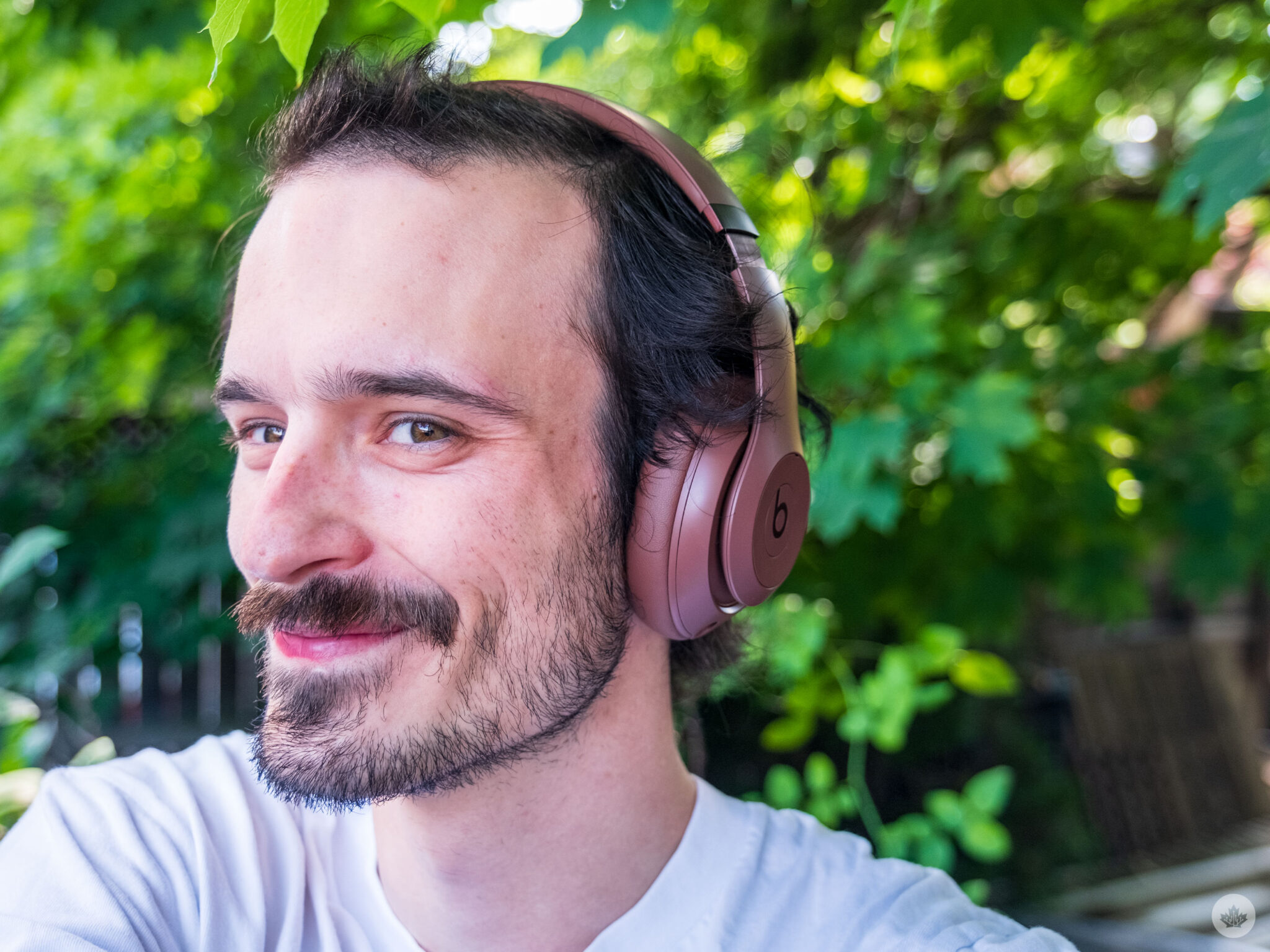 New Beats Studio Pros use Kim Kardashian's specialty colours