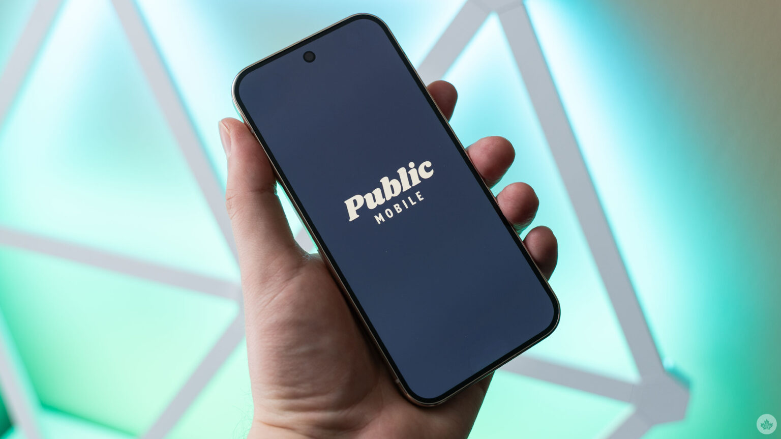 Public Mobile adds 1,000 international minutes to some plans